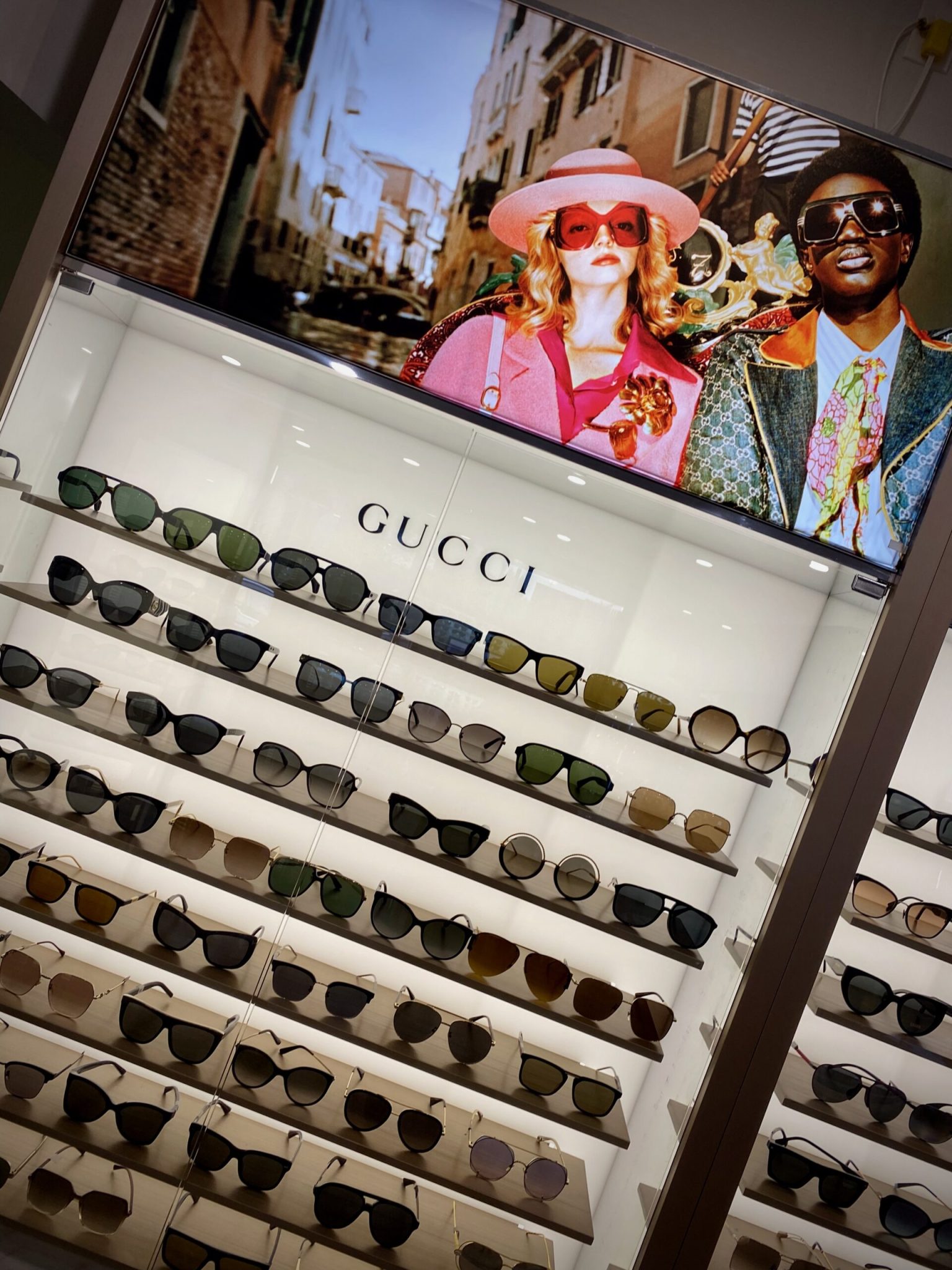 Universal Vision Optical - Universal Vision Optical